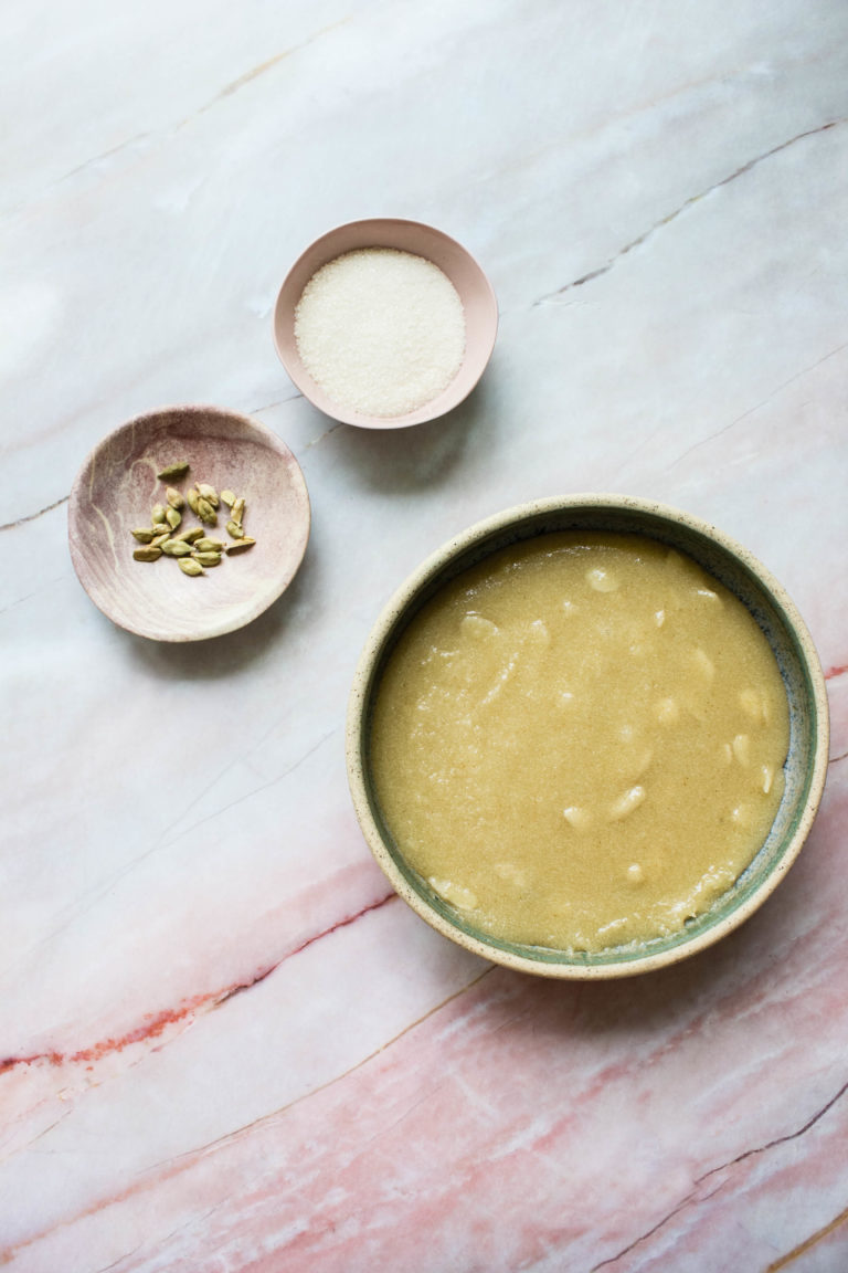 Suji Ka Halwa (Semolina Pudding) - Pakistan Eats