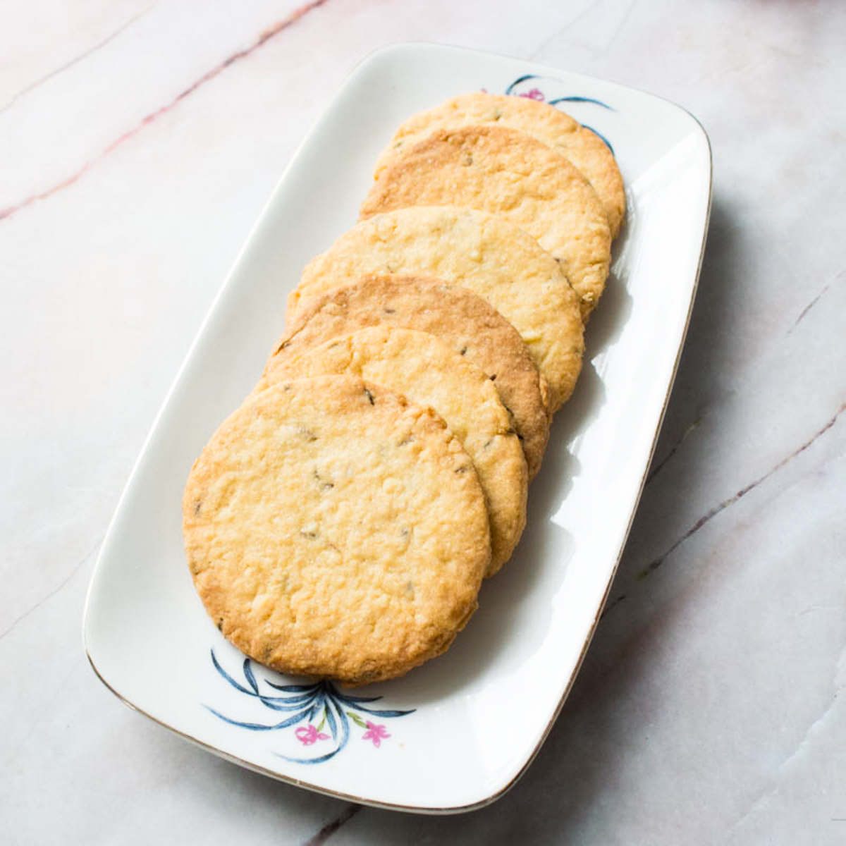 Nostalgic Bakery Style Jeera Biscuits (Cumin Cookies) - Pakistan Eats